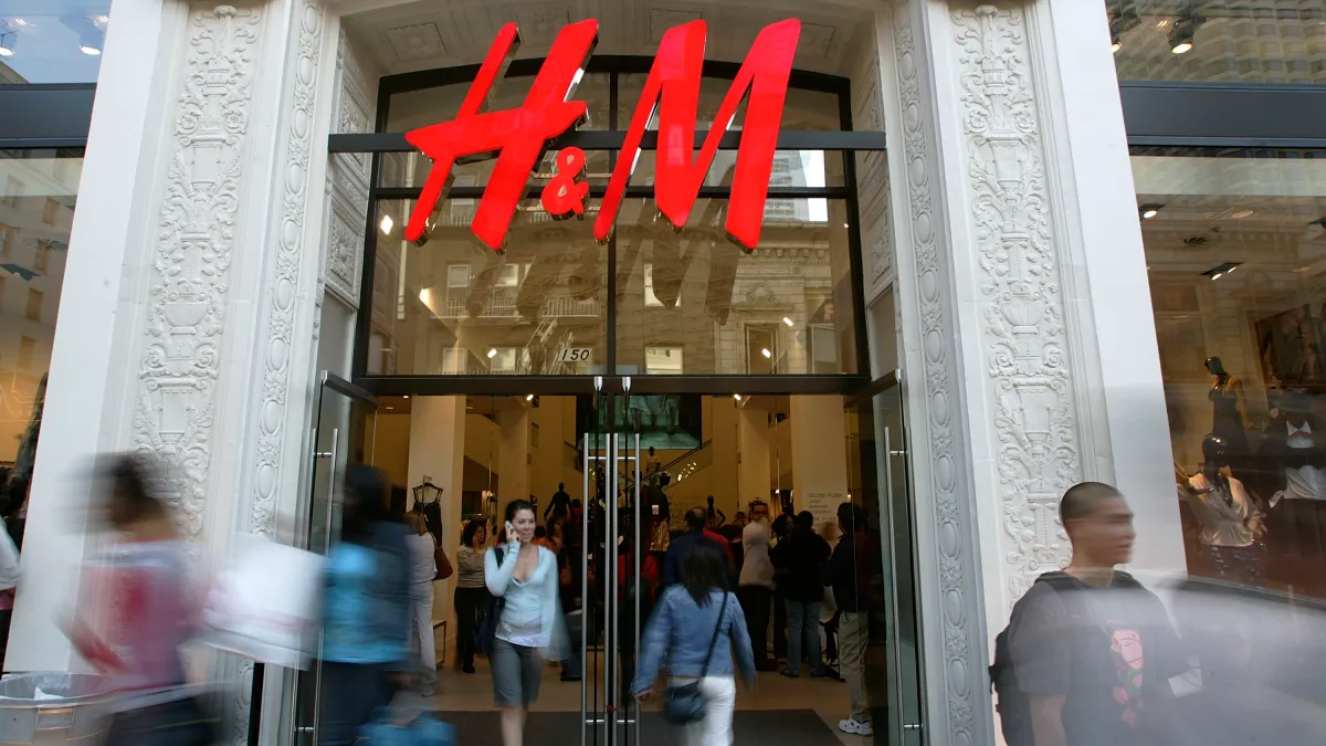 H&M Opens a New Fashion Destination on Chicago’s Iconic Michigan Avenue ...